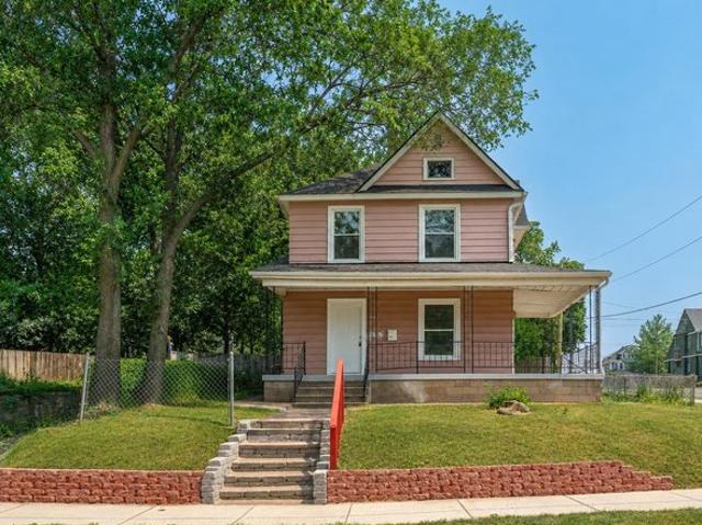 905 N Winnebago St, Rockford, IL 61103