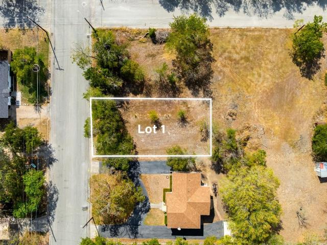 905 N Blanco St, Lockhart, TX 78644 | MLS #9734 | Compass