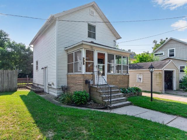 905 N Elm Avenue