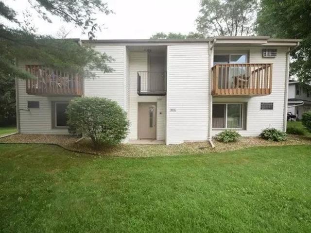 905 N Oak St Studio Apartment for Rent at 905 N Oak St, Madison, WI 53704 Eken Park