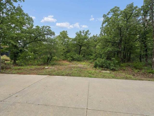 905 NW New Hope Rd, Medicine Park, OK 73557