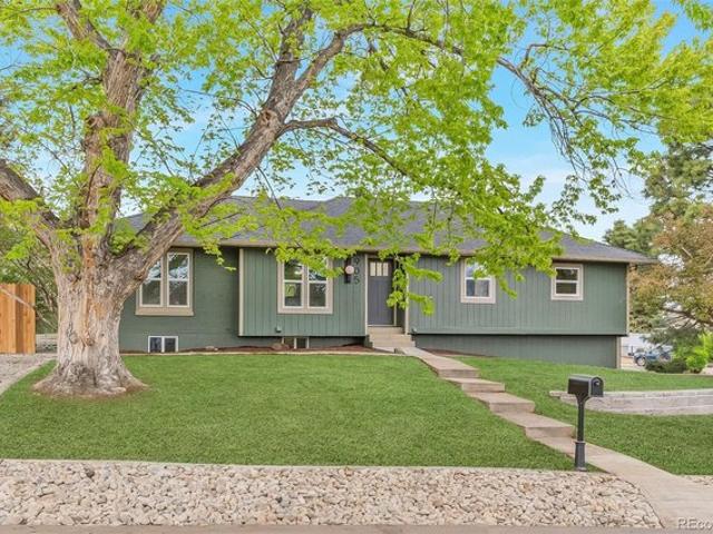 905 S Vance St, Lakewood, CO 80226