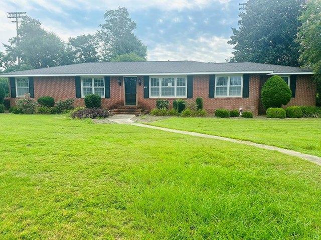 905 S Wiley Ave, Donalsonville, GA 39845