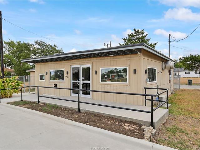 905 San Jacinto Lane
