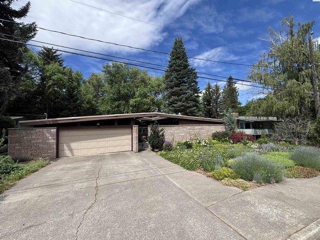 905 SE Kamiaken St, Pullman, WA 99163