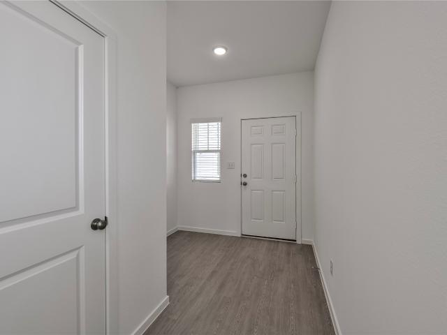 905 Silver Buckle Lane