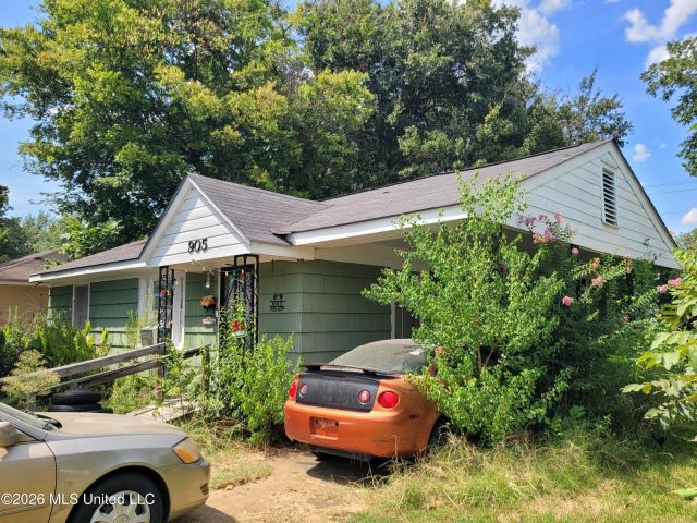 905 Spruce