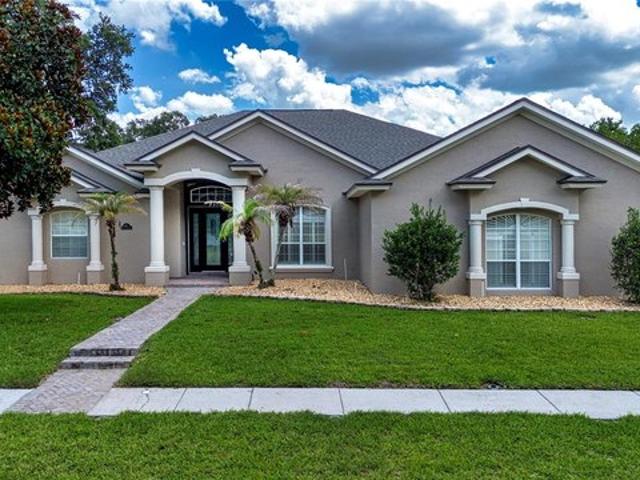 905 Square Lake Dr, Bartow, FL 33830