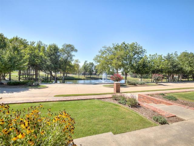 905 Stone Creek Boulevard