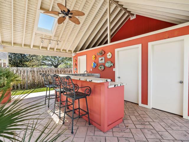 905 Sunny Lane