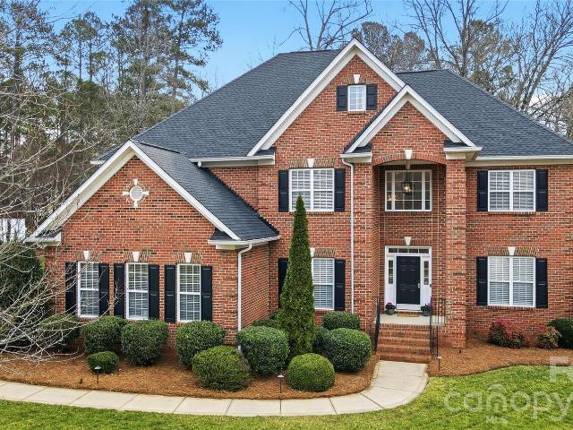905 Patricians Ln, Wesley Chapel, NC