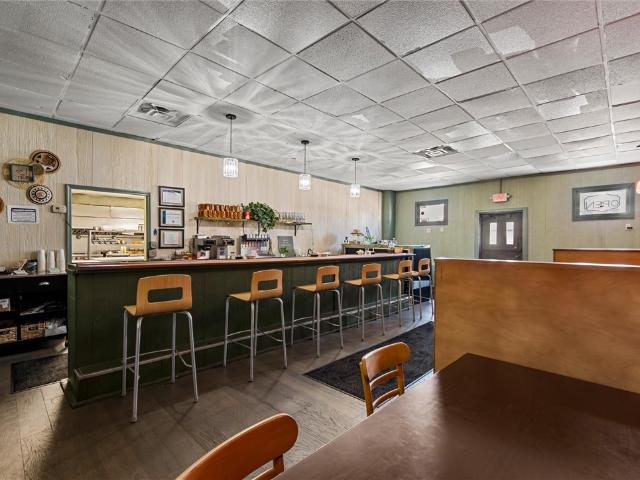 905 Roemer Blvd