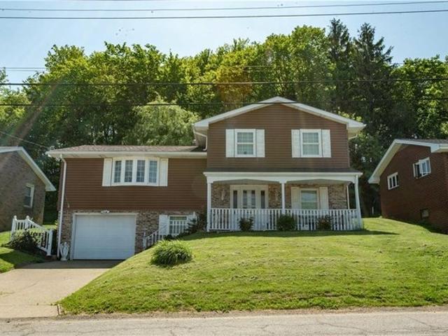 905 Roosevelt Ave, Aliquippa, PA 15001