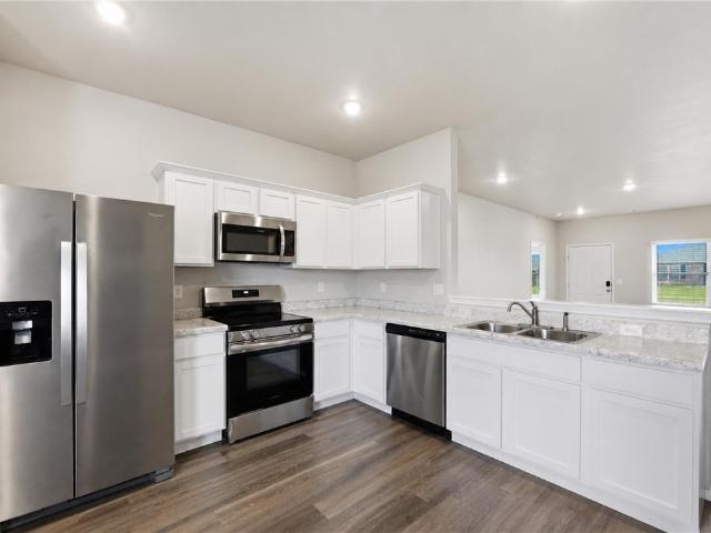 905 W Tanner Drive