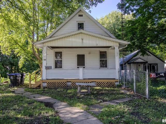 905 W Taylor St, Bloomington, IL 61701