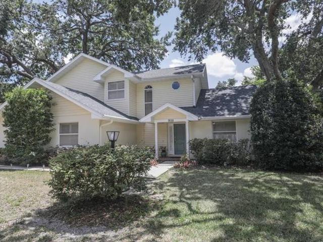 905 Woodrow Dr, Auburndale, FL 33823