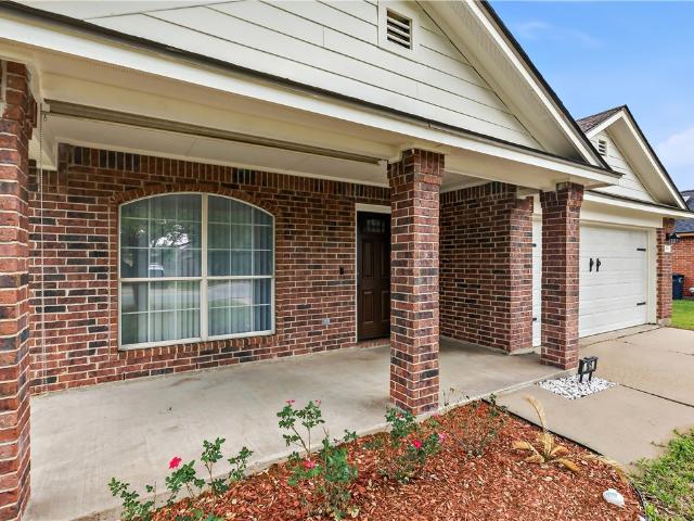 905 Whitewing Lane