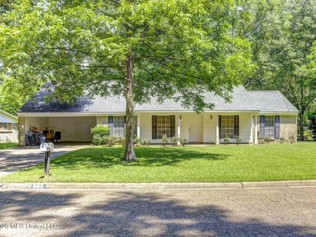 905 Wildwood Dr, Clinton, MS 39056