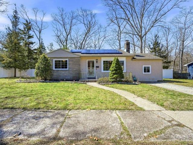 905 Traymore Pkwy, Absecon, NJ 08201