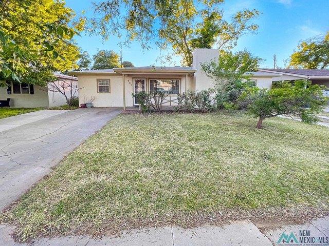 905 Valverde St, Carlsbad, NM 88220