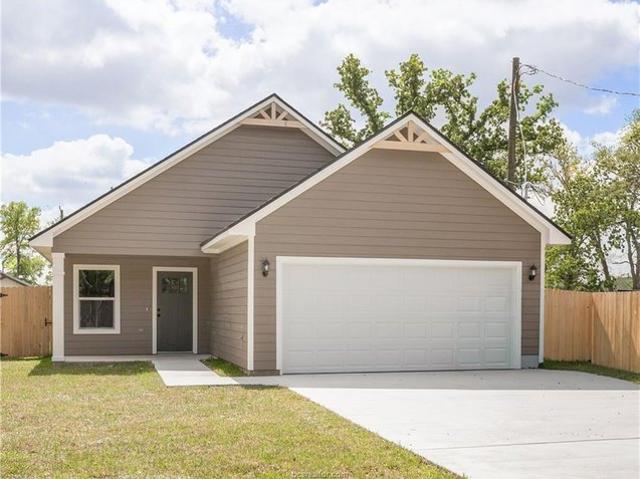 905B W Virginia St, Navasota, TX 77868
