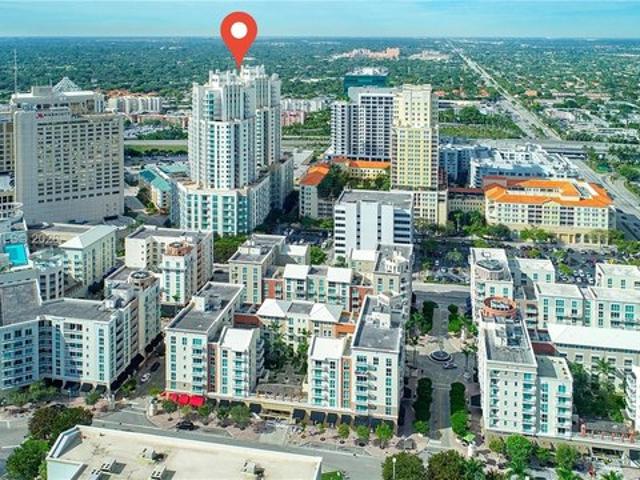 9066 SW 73rd Ct Apt 1701, Miami, FL 33156