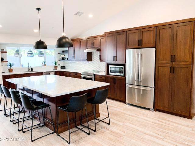 9067 e larkspur drive