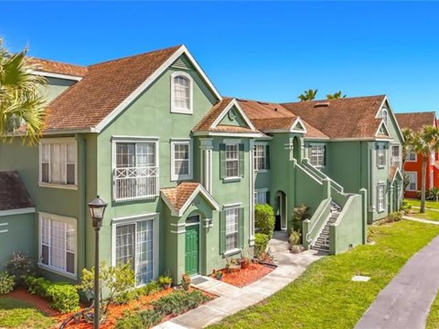 9068 Lake Chase Island Way, Tampa, FL 33626