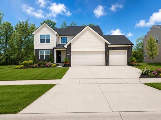 9069 Heritage Dr, Romulus, MI 48174