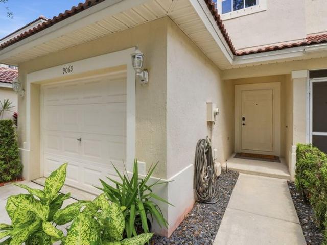 9069 Tremezzo Ln, Boynton Beach, FL 33472