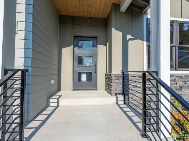 9060 Seamist Lane