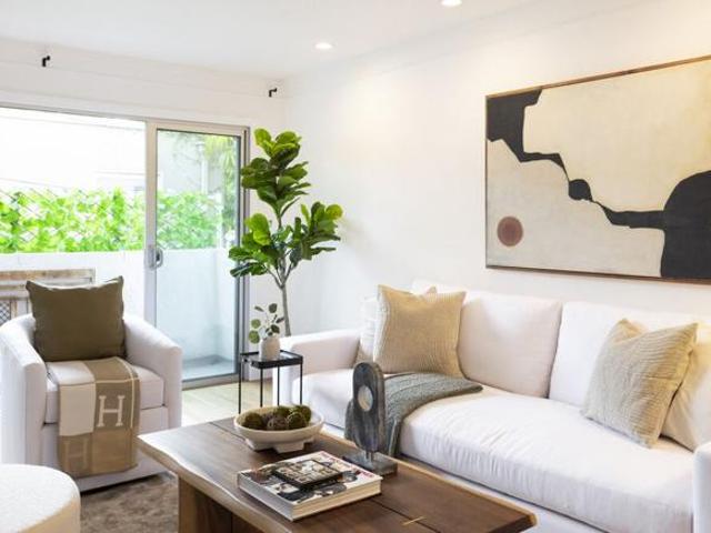 9061 Keith Ave #208, West Hollywood, CA 90069
