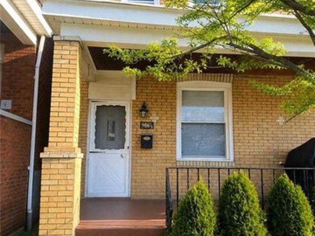 906 1/2 Broadway Ave, McKees Rocks, PA 15136