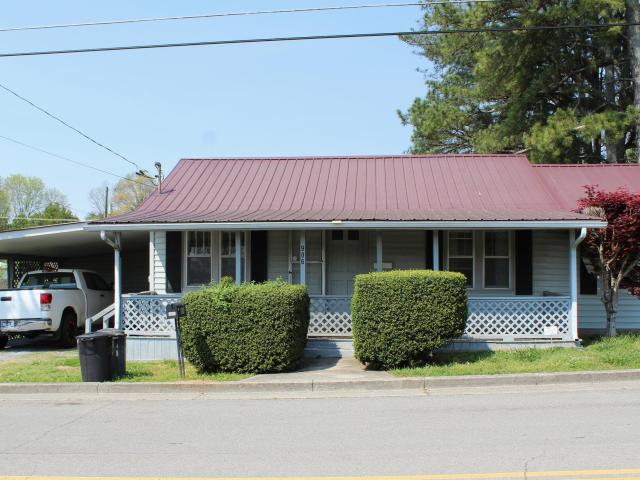906 Cannon Ave