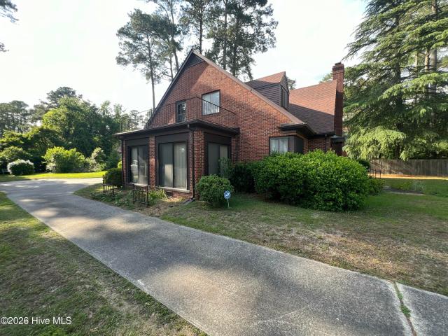 906 Carey Road