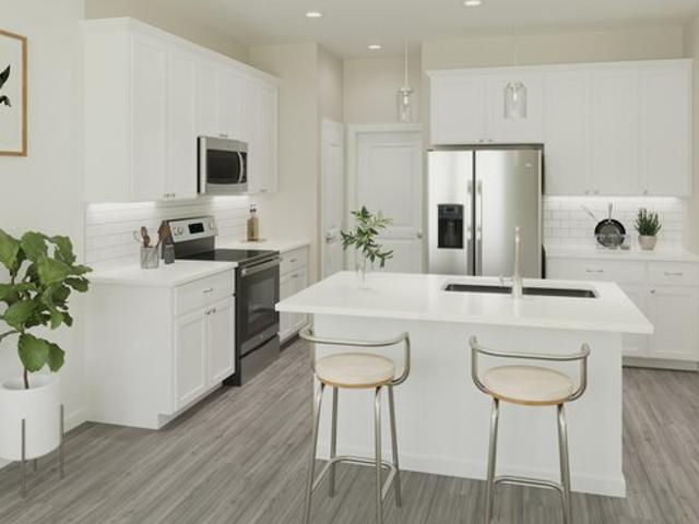 906 Castleford Ave NE, Palm Bay, FL 32905