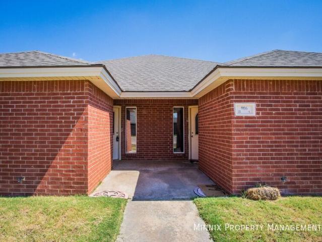 906 Belmont Ave #B