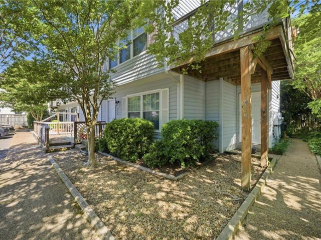 906 Donald WAY