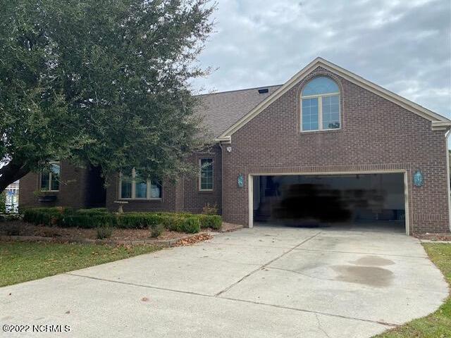 906 Diamond Court