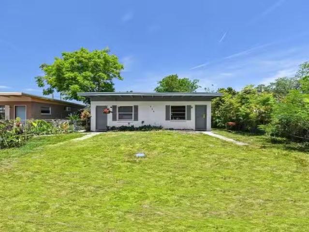906 E 123rd Ave, Tampa, FL 33612 MLS T3521580