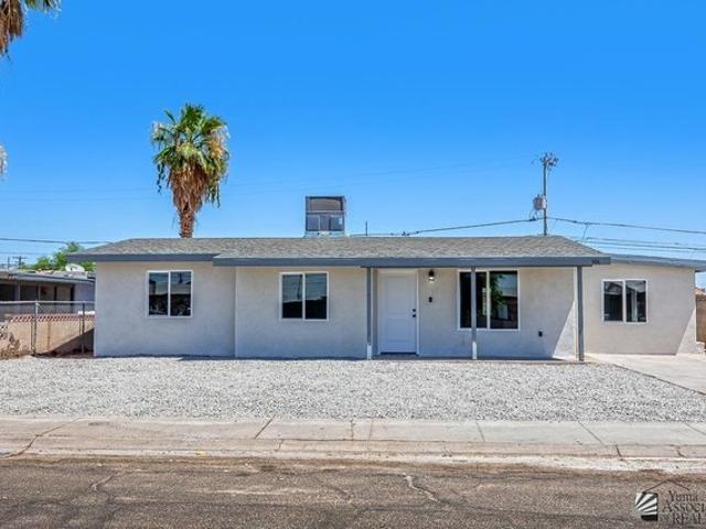 906 E 25th St, Yuma, AZ 85365