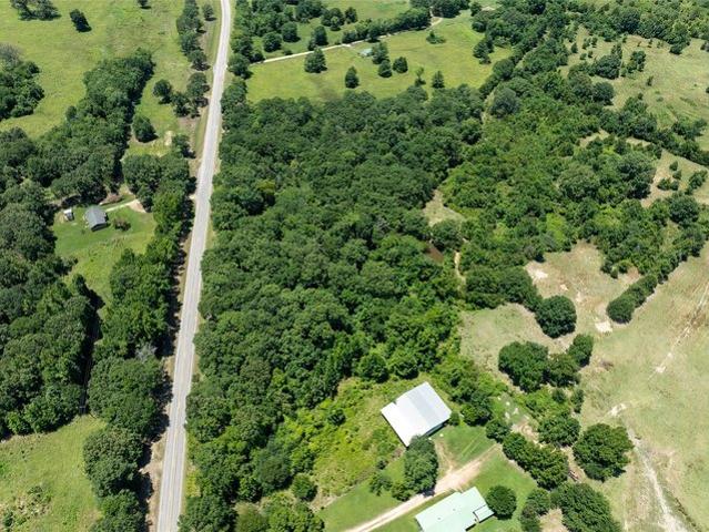 906 E, Paris, TX 75462