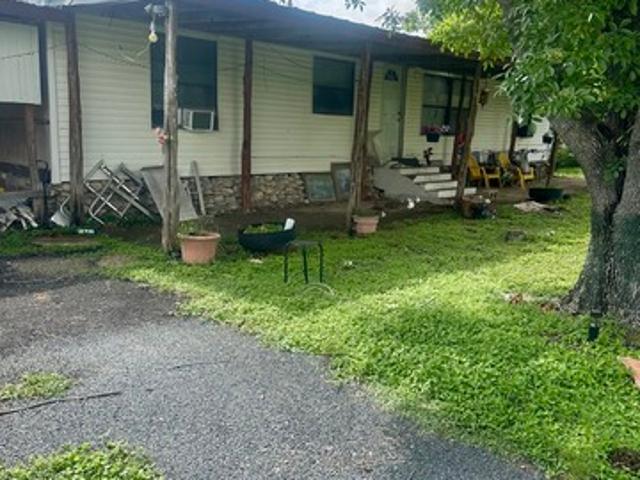 906 El Paso St