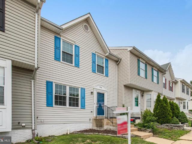 906 Kings Crest Drive