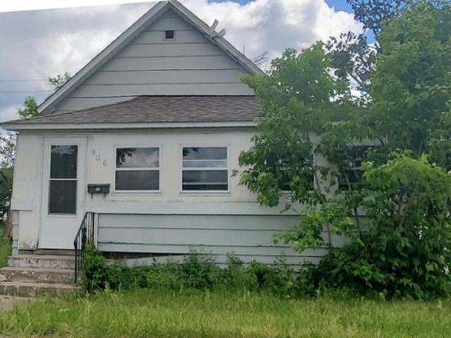 906 Irvine Ave NW, Bemidji, MN 56601
