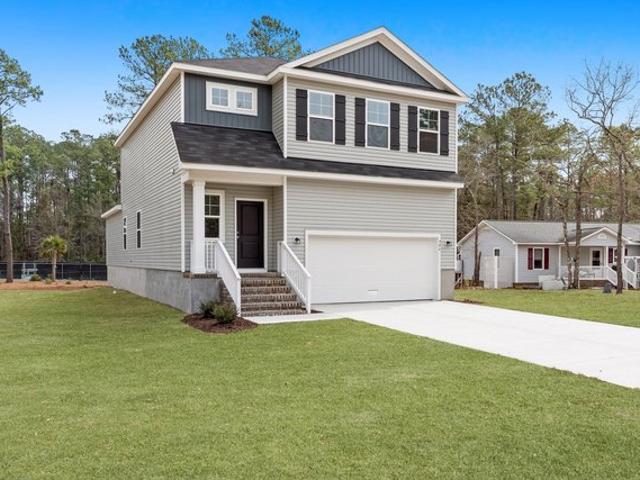 906 Lanyard Ln, New Bern, NC 28560