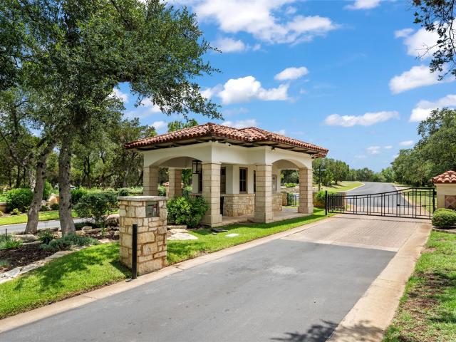 906 Moonlight Bay Dr