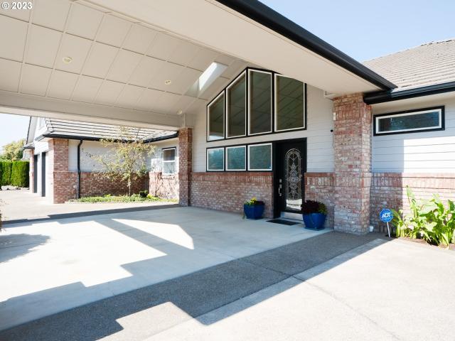 906 mckenzie crest dr
