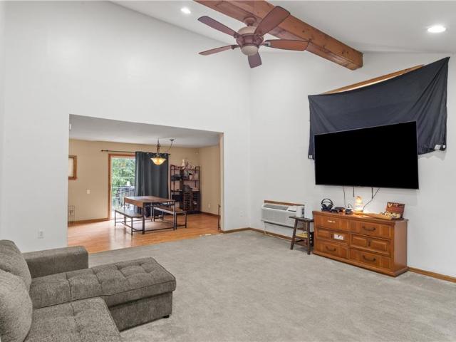 906 N 8th Street