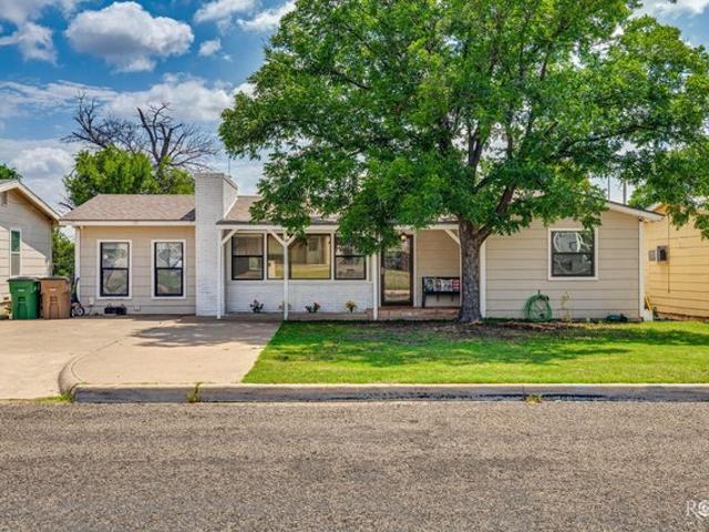 906 N Adams St, San Angelo, TX 76901